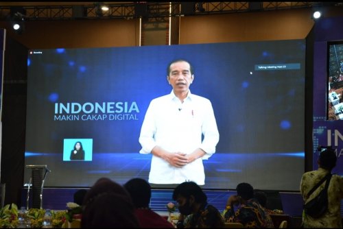 Setda Prov Kalteng - Asisten Administrasi Umum Saksikan Peluncuran Literasi Digital "Indonesia ...