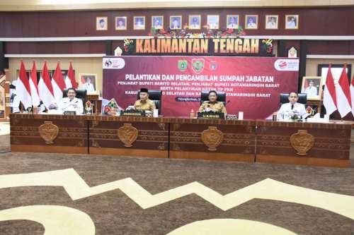 Setda Prov Kalteng - Gubernur Lantik Penjabat Bupati Barsel dan Kobar Setda Prov Kalteng - Gubernur Lantik Penjabat Bupati Barsel dan Kobar
