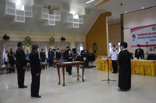 Setda Prov Kalteng - Wagub Kalteng Hadiri Pelantikan Sekda Kabupaten Pulang Pisau