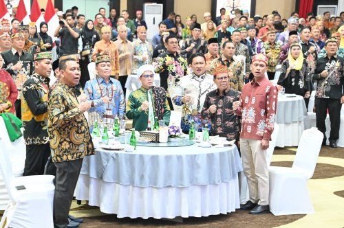 Setda Prov Kalteng - Gubernur Agustiar Sabran Ajak Semua Elemen Masyarakat Bekerja Bersama ...