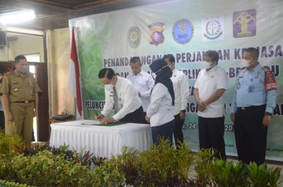 Setda Prov Kalteng - Wakili Gubernur, Staf Ahli Yuas Elko Hadiri Penandatanganan Kerja Sama ...