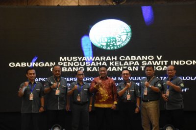 Setda Prov Kalteng - Wagub Edy Pratowo Buka Musyawarah Cabang V GAPKI Kalteng