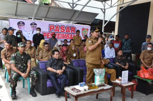 Setda Prov Kalteng - Wagub Edy Pratowo Kunjungi Sejumlah Pasar Penyeimbang di Kapuas