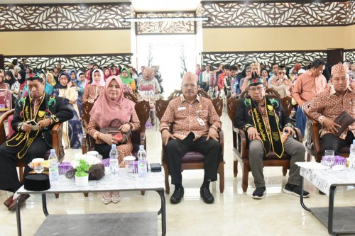 Setda Prov Kalteng - Sekda Nuryakin Hadiri Silaturahmi dan Penganugerahan Profesor Kerukunan ...