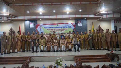 Setda Prov Kalteng - Sekda Kalteng Nuryakin Hadiri Pelantikan Joni Harta Sebagai Pj. Sekda Kota ...