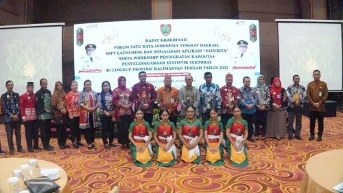 Setda Prov Kalteng - Sekda Nuryakin Buka Forum Satu Data Indonesia Tingkat Daerah Kalteng