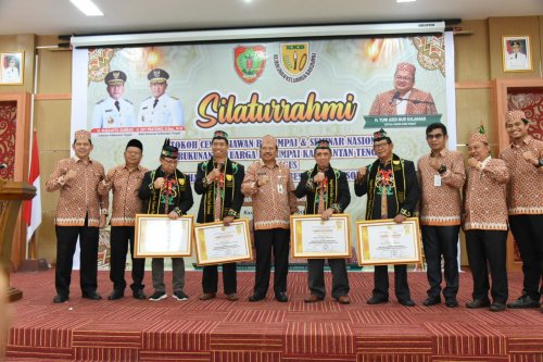 Setda Prov Kalteng - Sekda Nuryakin Hadiri Silaturahmi dan Penganugerahan Profesor Kerukunan ...