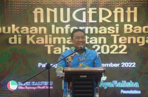 Setda Prov Kalteng - Wagub Hadiri Malam Penganugerahan Informasi Publik Kalteng Tahun 2022